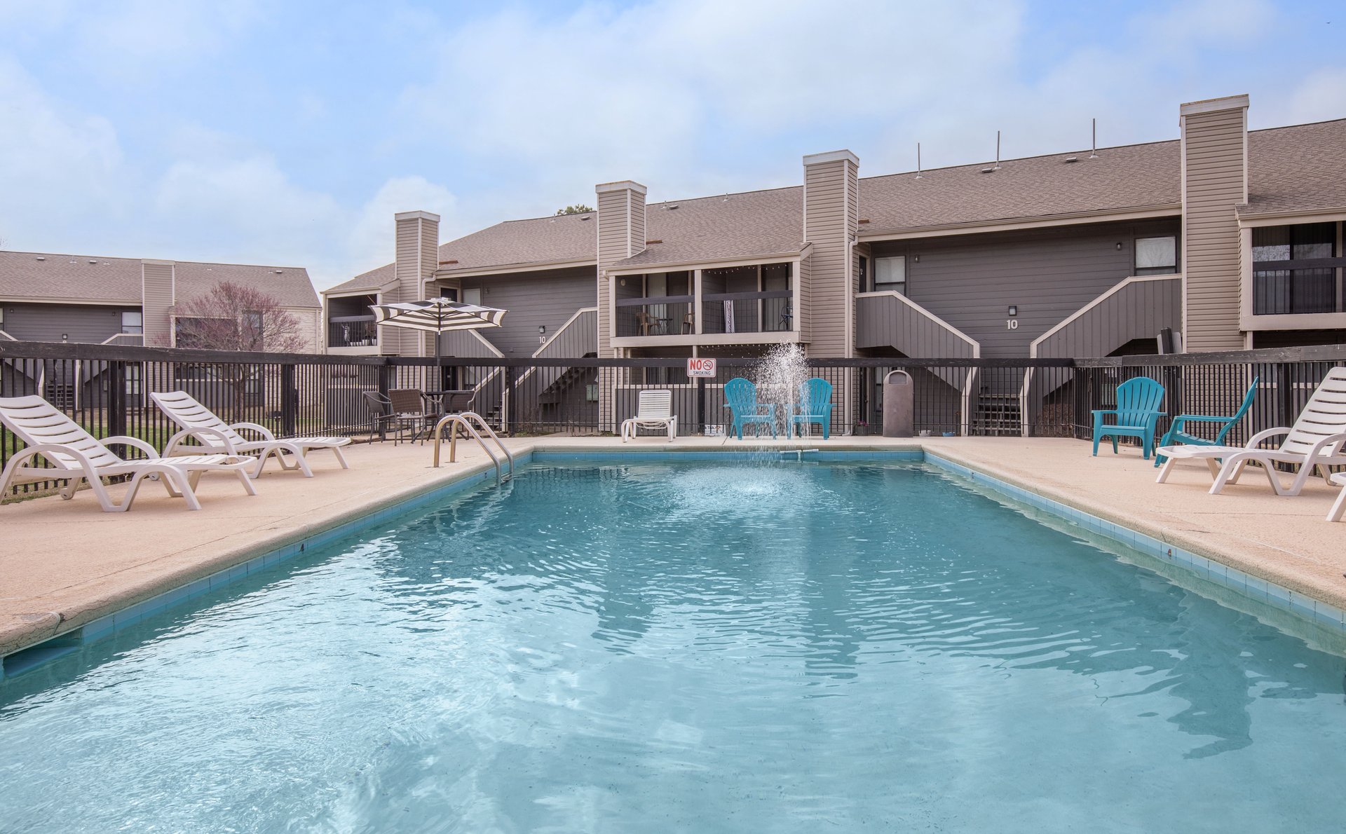 Raintree Apartments - Apartment Living in Muskogee, OK