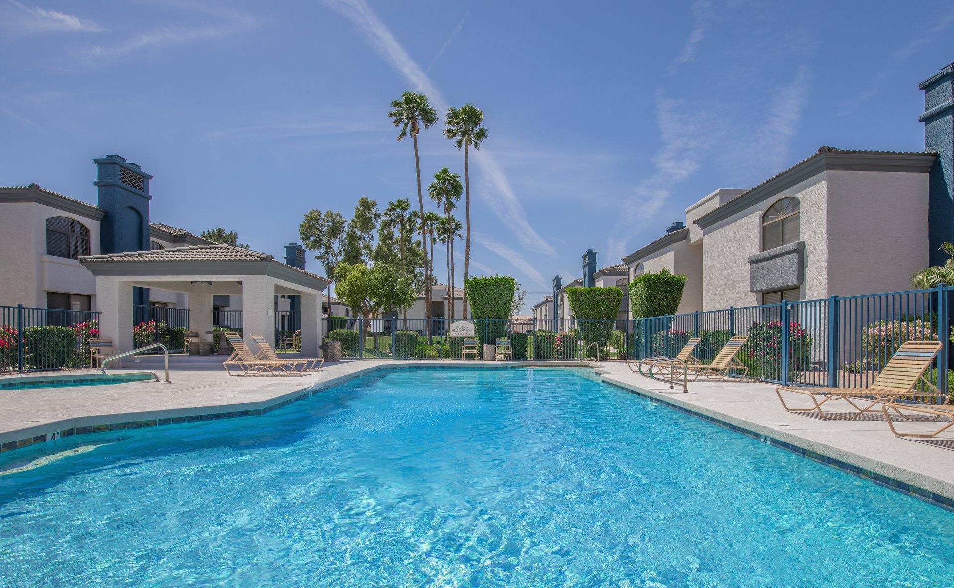 Rise Suncrest - Apartment Living in Tempe, AZ